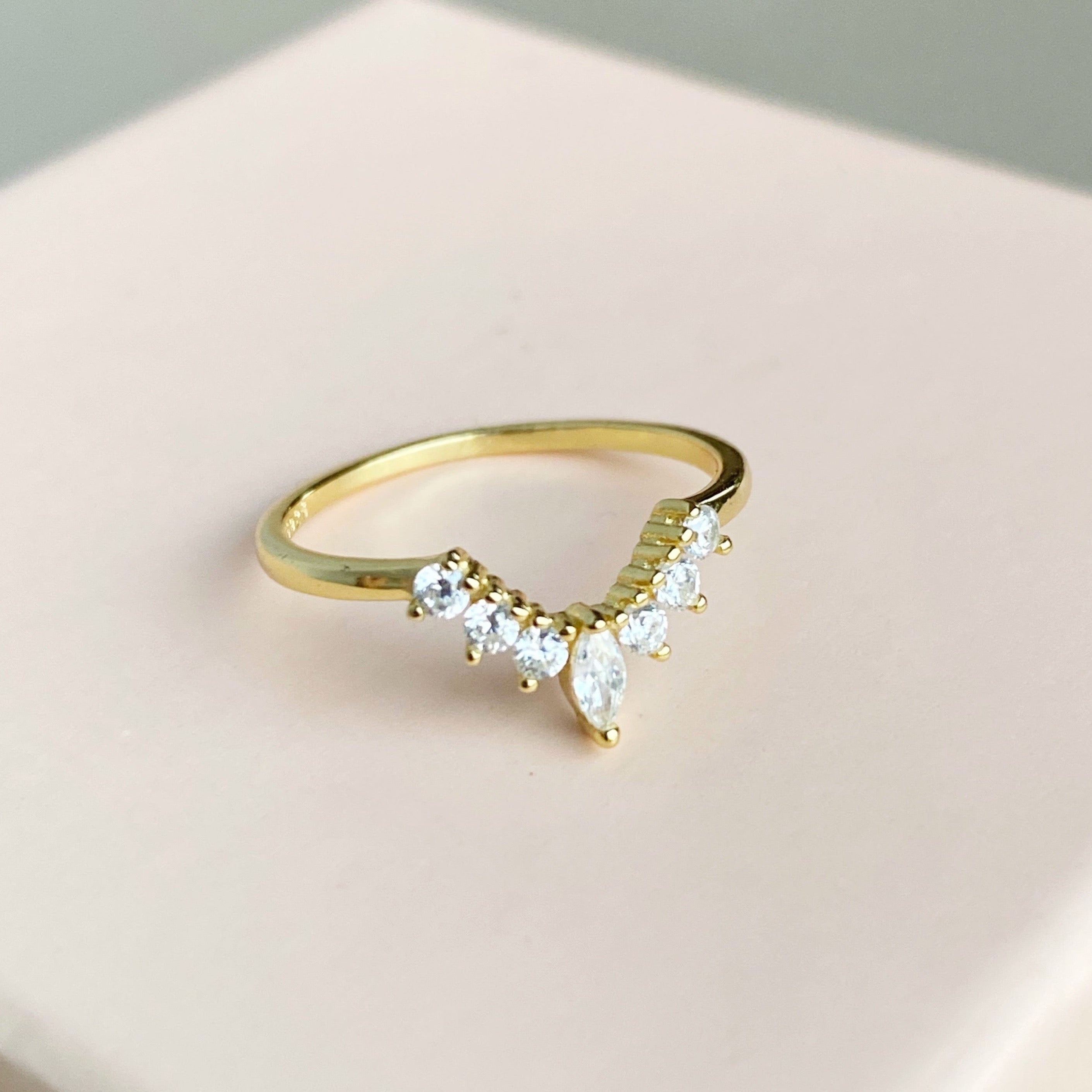 Curved band – lpljewelry